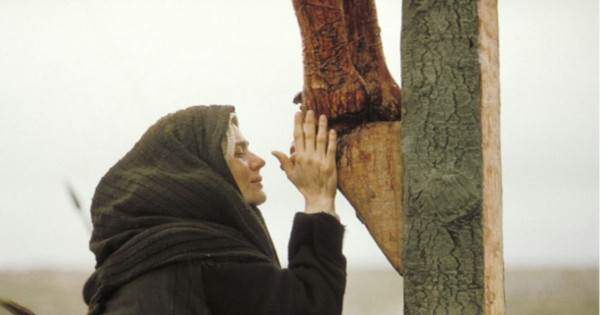 Maria junto à cruz de Jesus – Maria em João parte III