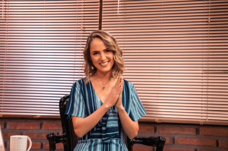 TV Aparecida promove rodízio de apresentadores no Santa Receita