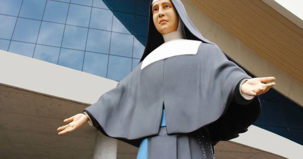 Mês festivo em honra a Santa Paulina acontece em Nova Trento (SC)