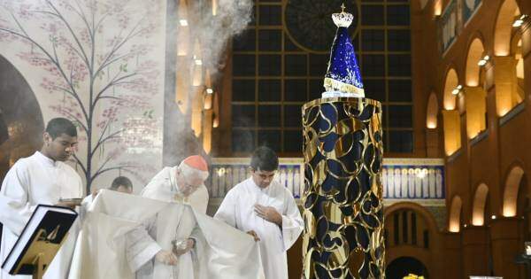 Novena de Nossa Senhora: reze com a TV Aparecida o 3º dia Novena de Nossa Senhora: reze com a TV Aparecida o 3º dia