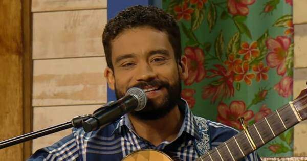 André Moraes e César Petená tocam suas violas no Luar do Sertão