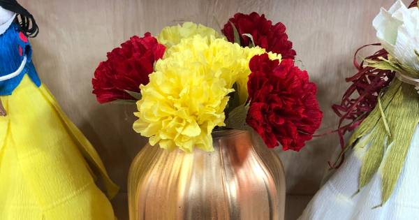 Flor Cravo em Papel Crepom Italiano - Faça Você Mesmo